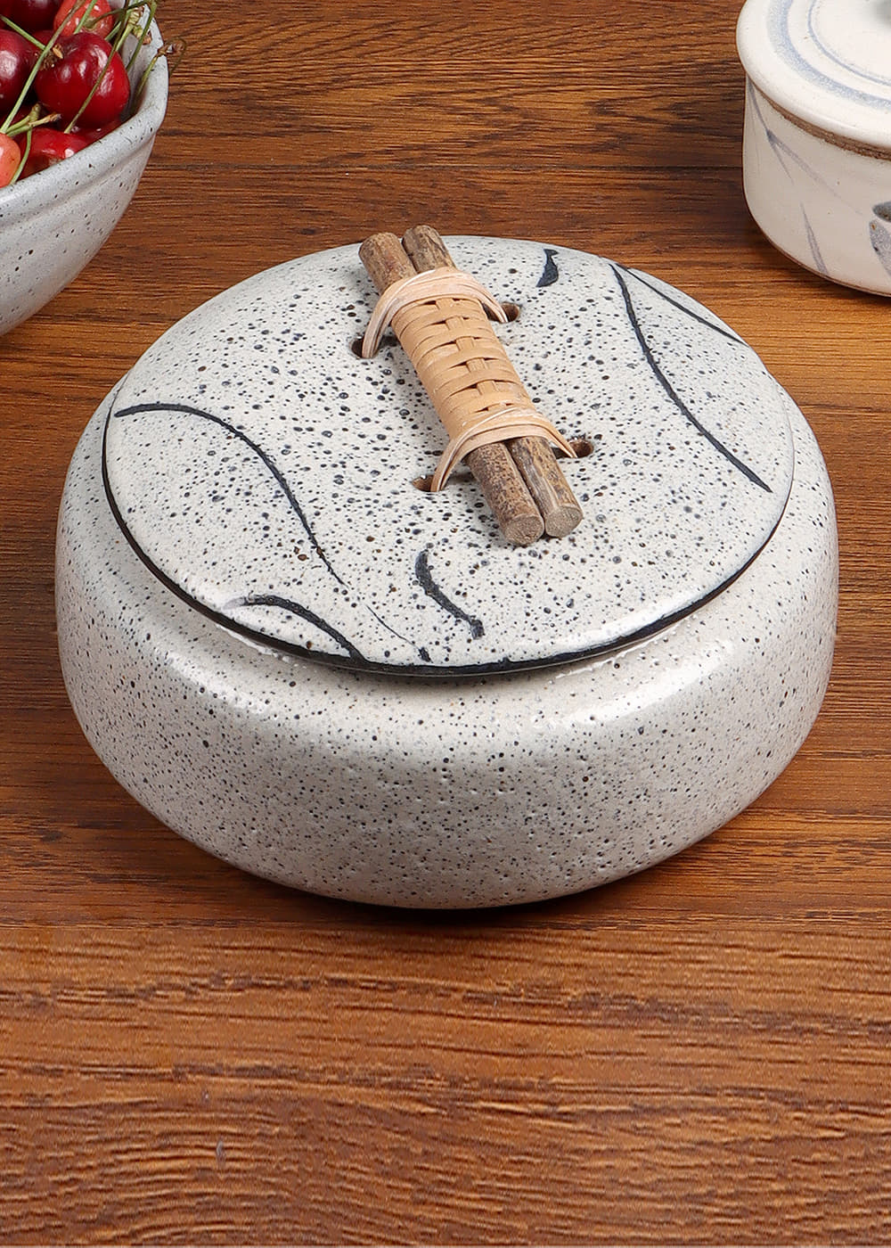 Get Studio Pottery Light Blue Roti Box With Lid at ₹ 2650 | LBB Shop